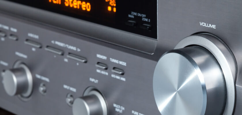 Rodzaje kolumn głośnikowych – poznaj popularne modele