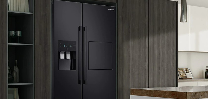 Lodówka Samsung z kostkarką. Letni ranking najlepszych modeli